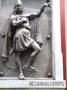 +15 Poemas aztecas más emblemáticos - ¡Traducidos al español!